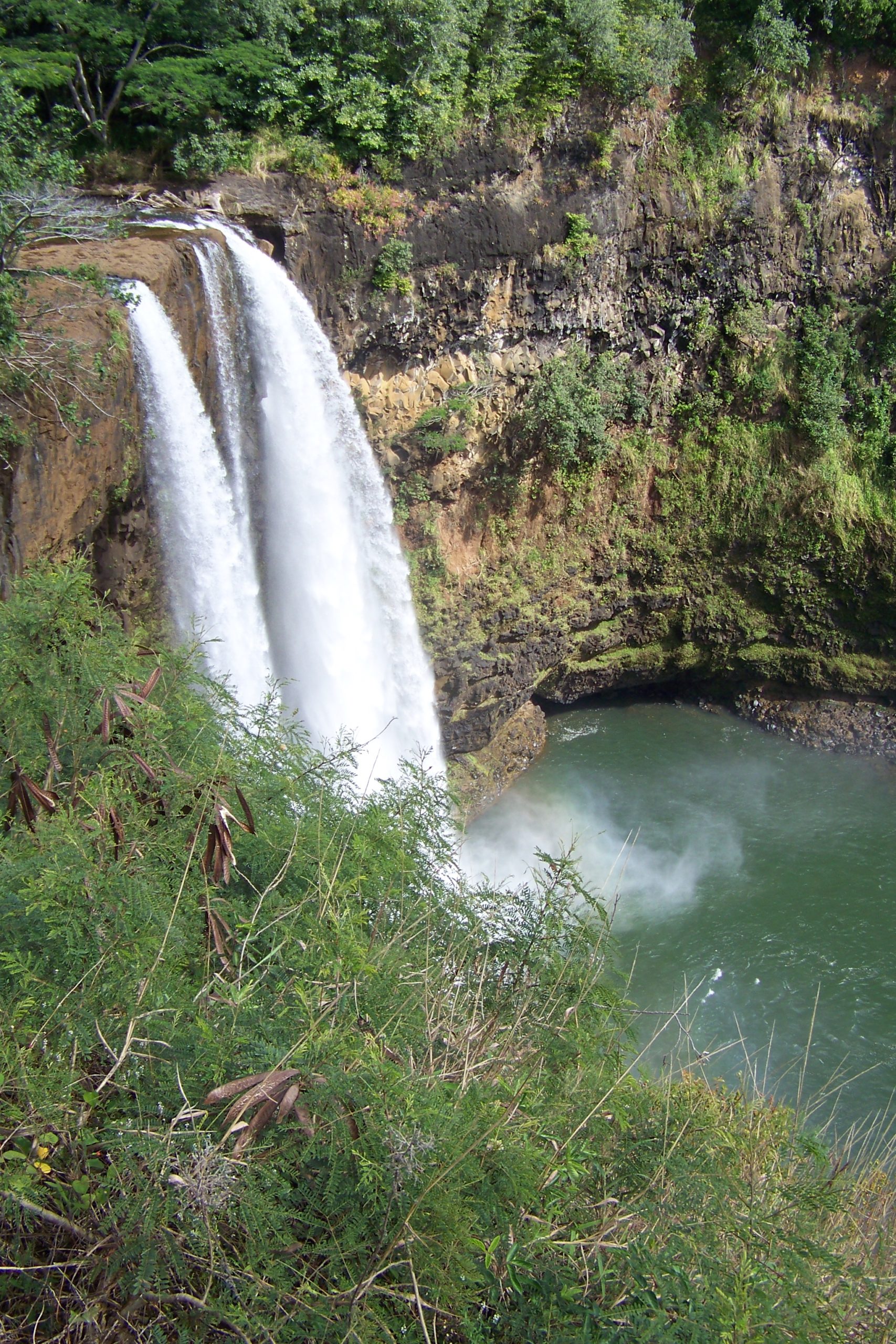 HAWAII WATERFALL MYSTIQUE | Inspirational Travel Adventures