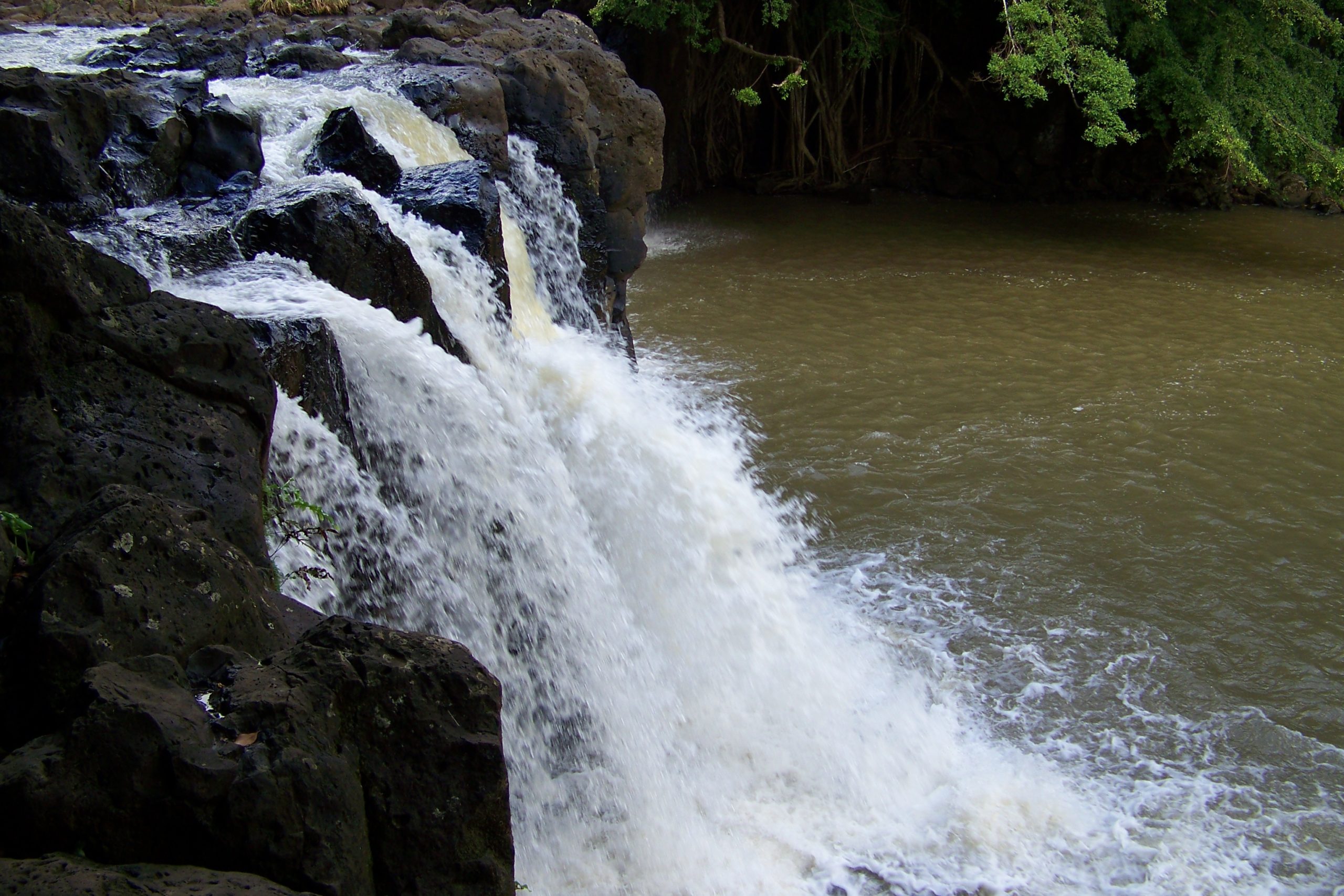 HAWAII WATERFALL MYSTIQUE | Inspirational Travel Adventures