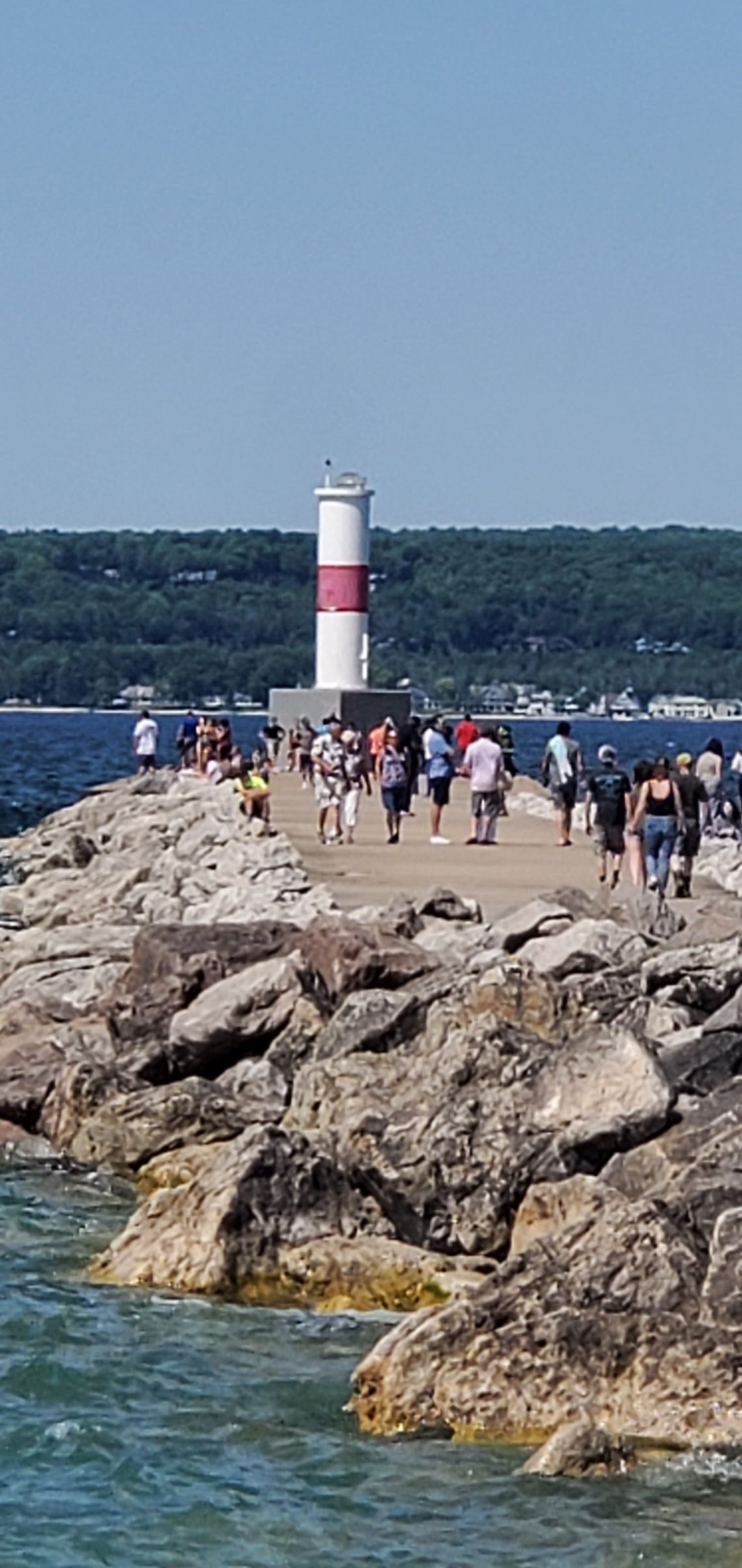 MICHIGAN LIGHTHOUSE SERIES – EXPLORE PETOSKEY BREAKWALL - Inspirational ...