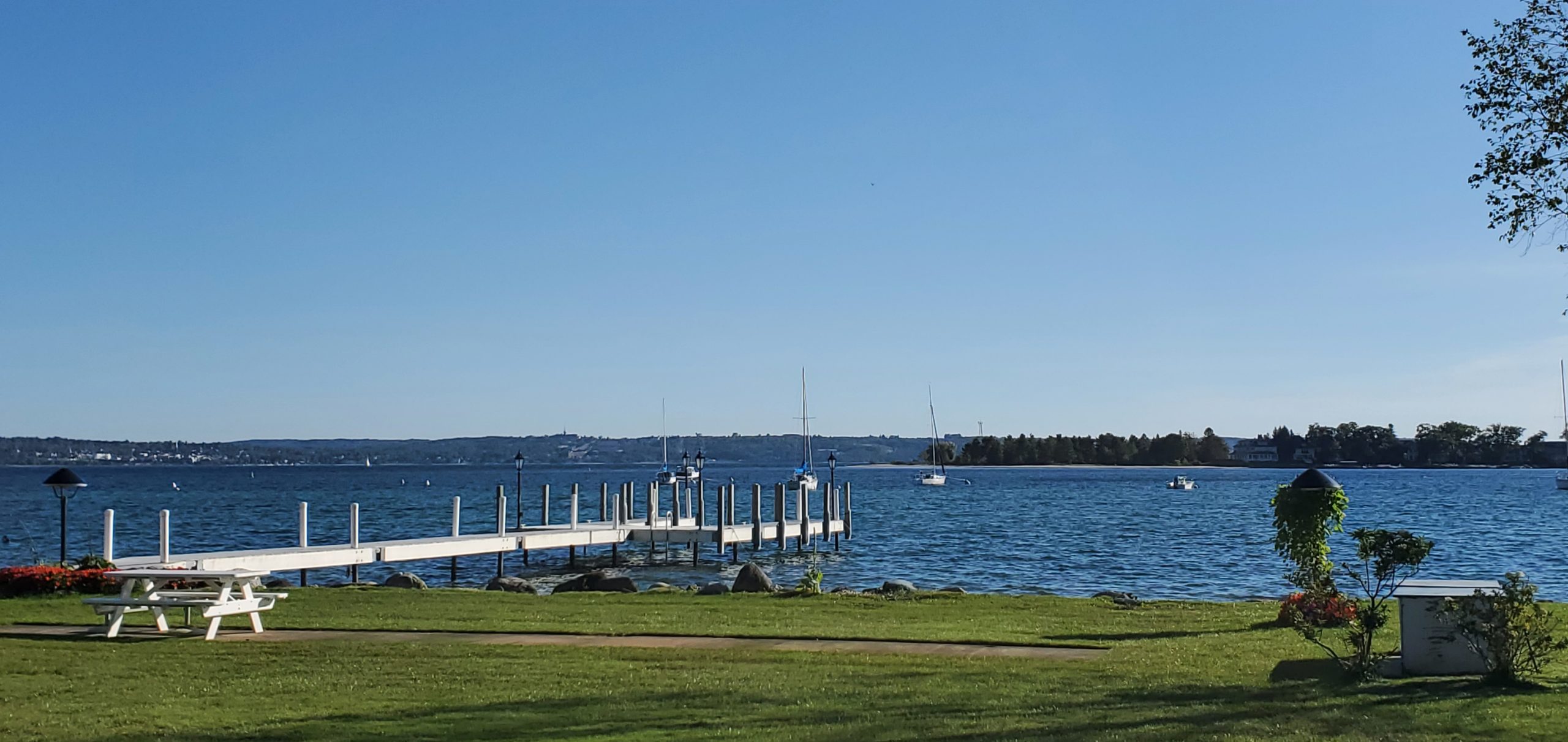 MICHIGAN LIGHTHOUSE SERIES – HARBOR POINT’S LIGHTHOUSE